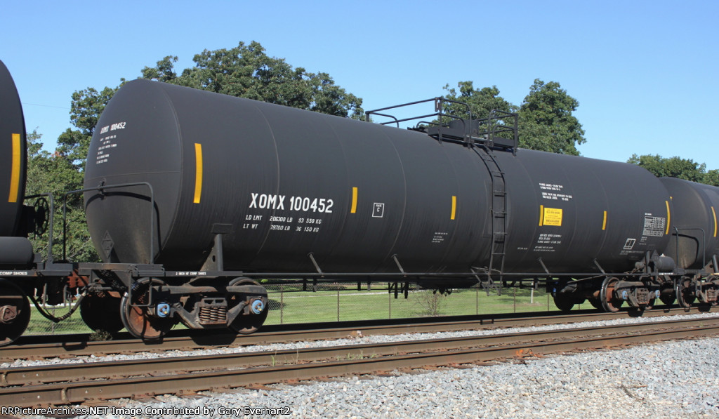 XOMX 100452 - Exxon Mobil Corp